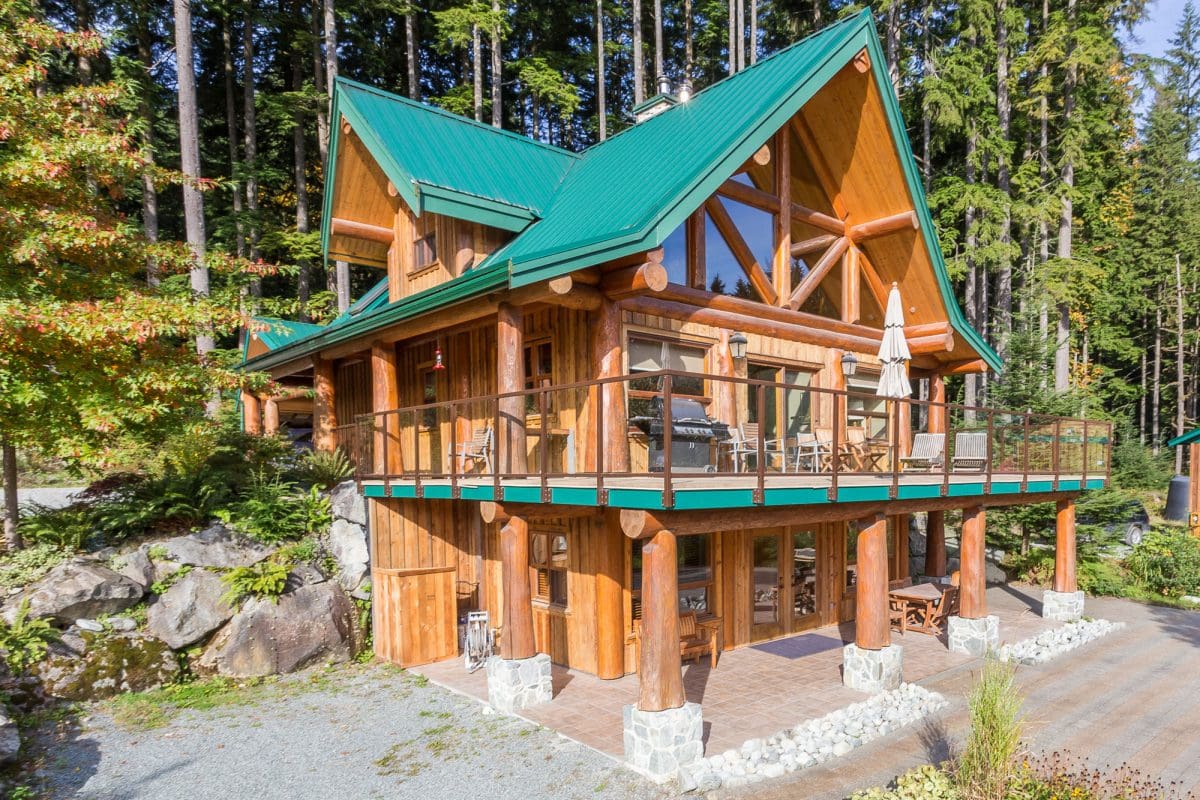 Zajac Post and Beam Cabin- Artisan Custom Log Homes