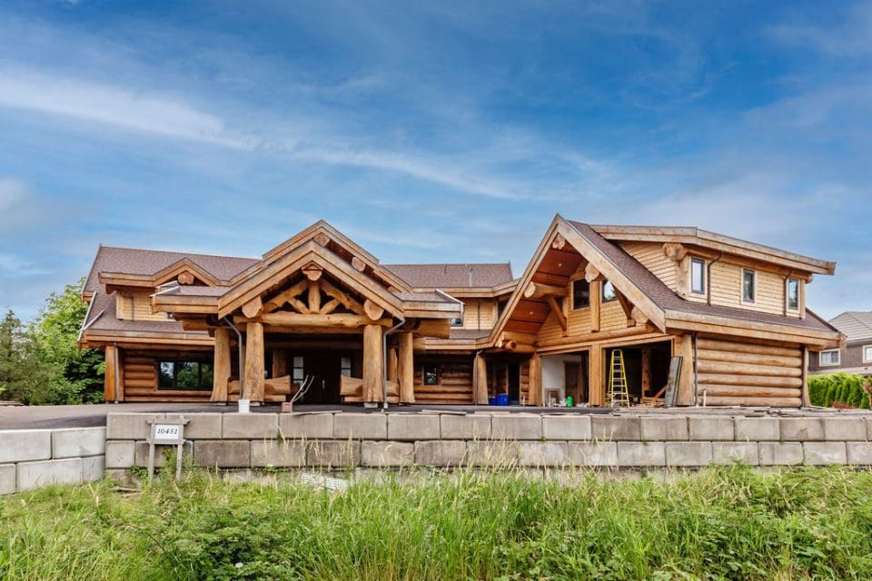 Richmond Log Post and Beam with Piece en Piece walls - Handcrafted ...